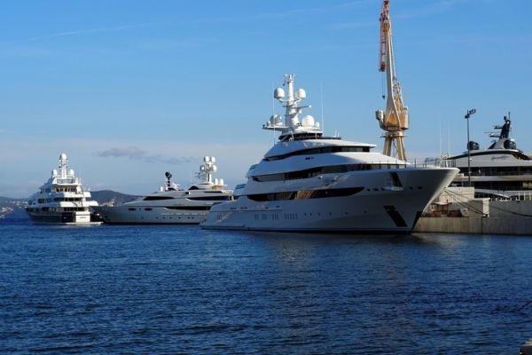 Fort Insurance acquiert YachtSafe Global : une expansion stratégique ...